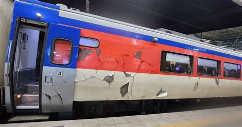 21세기 한국서이런 누더기 열차 19대 운행 중입니다 사진