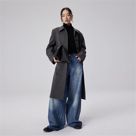 Blank Label 极简经典微收腰条纹廓形西装外套女秋长款高级感风衣blank Label