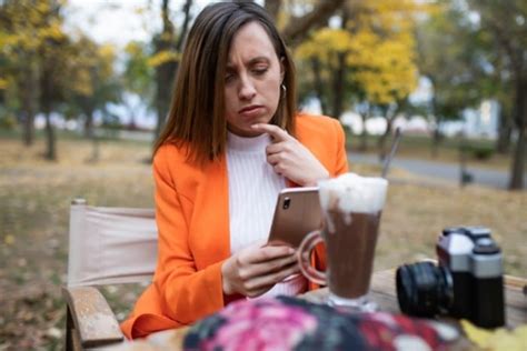 Why Texting Is Bad For Relationships Top Reasons