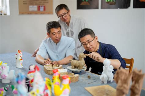 河北玉田泥塑老手艺 焕发新生机 极目新闻