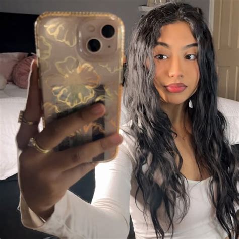 Bri X Bri X Threads Say More