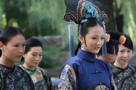 乾隆有50多位妃子，嘉慶繼位皇帝後，是如何對待這些小媽的 每日頭條
