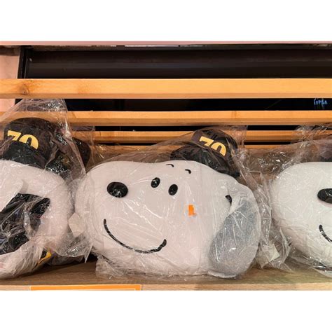 正版史努比70週年大頭靠墊抱枕snoopy 娃娃 聖誕禮物禮品 靠枕 送禮 Peanuts 交換禮物 蝦皮購物