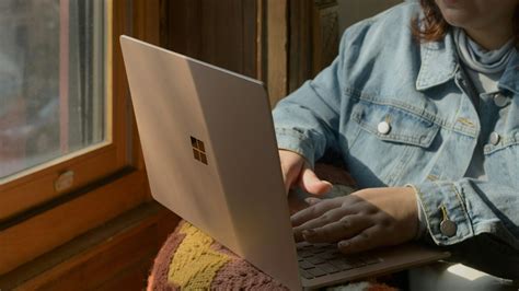 Microsoft Quietly Fixes A Big USB C Problem On Laptops No More