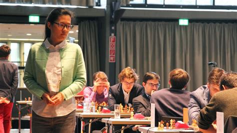 Carlsen Again Spoils At Grenke Hou Yifan On 2 2