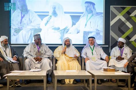 عام وكيل الشؤون الإسلامية يترأس الجلسة العلمية الأولى لأعمال