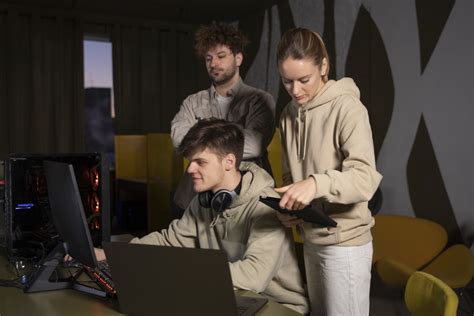 The Birth Of The Intel Pentium Microprocessor