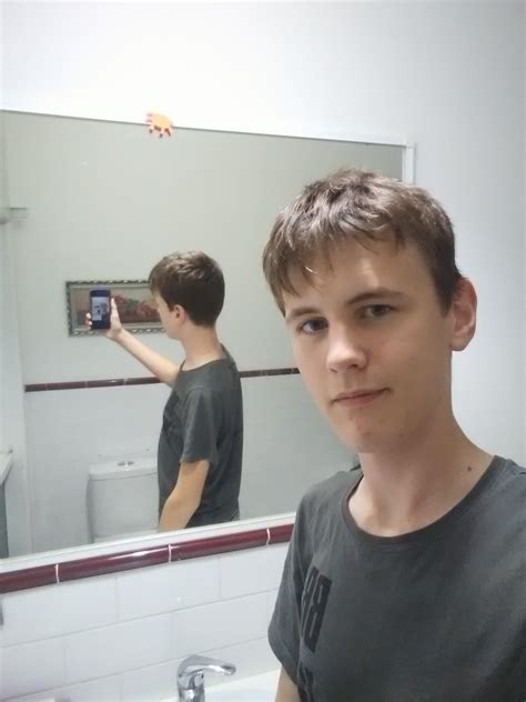 Can Someone Remove The Reflection R PhotoshopRequest