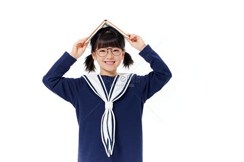 어린 소녀의 헤드 북 사진 무료 다운로드 Lovepik