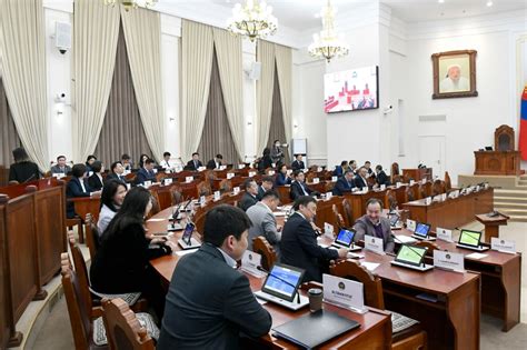УИХ ын чуулганы нэгдсэн хуралдаанаар Биржийн тухай хуулийн төслийг хэлэлцэж байна