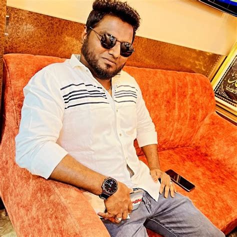 Hassansarim 798hassan On Threads
