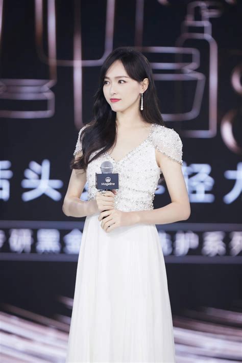 唐嫣新综艺肤白貌美大长腿好美婚后她被宠成了少女满满幸福感 人物集