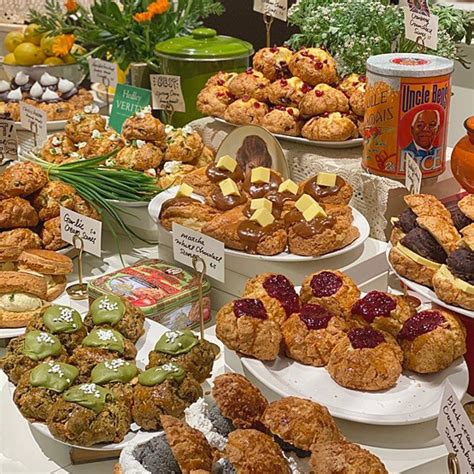 카페 레이어드 더현대서울점 카페 │ 에스콰이어 │ 패션 매거진 패션 잡지 남성지