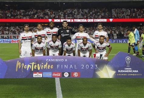 Salários Dos Jogadores Do São Paulo São Expostos Na Web