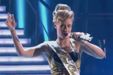 Iggy Azalea Makes Major Mistake While Performing On Dancing With The