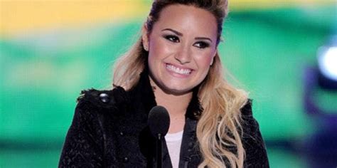 Celebrity Sex Demi Lovatos Nude Pics Leak On Purpose Yourtango