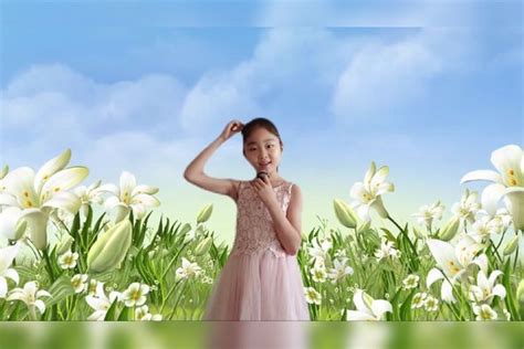个人独唱《萱草花》完整版！今日寄语：人们总说时间可以改变很多事，但事实上必须由你自己做出那些改变。登乐计划 在狐炫技独唱萱草人们