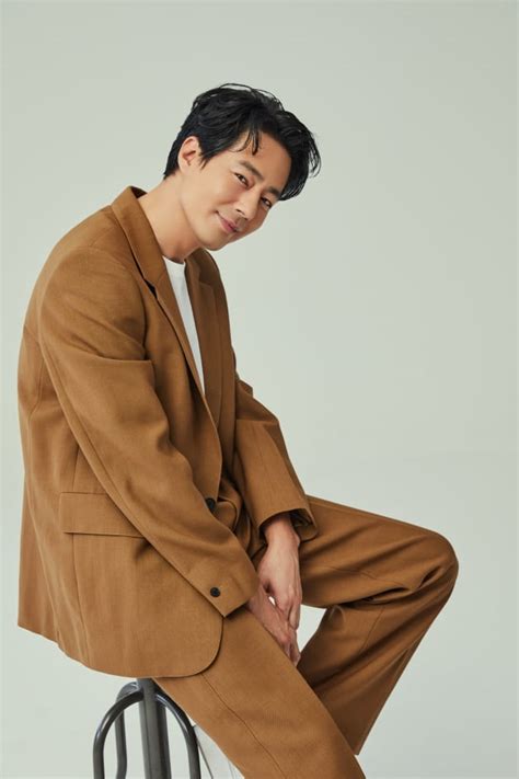 Ten 인터뷰 조인성 모가디슈 기점으로 드라마·예능까지 진출 텐아시아