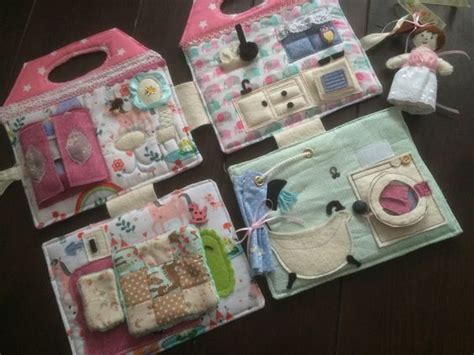 Pin Di Кукольный домик текстильный сумочка книжка Игрушки из фетра и ткани Buku Bantal