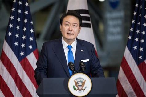 Временно отстраненный президент Юн Сок Ель закон в Южной Корее разрушен Аргументы Недели