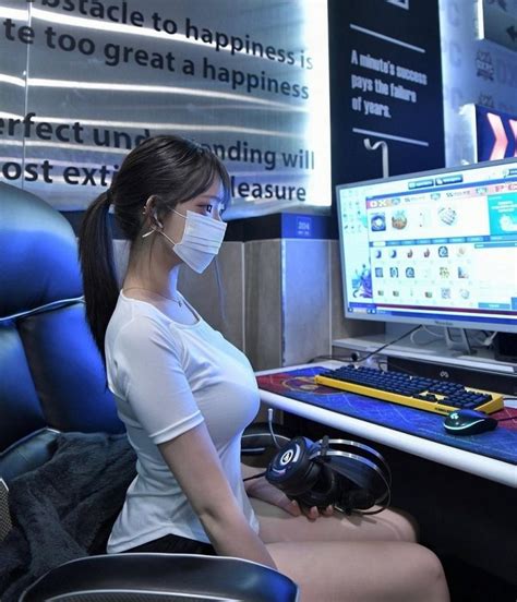 번호 많이 물어본다는 Pc방 알바녀  Mlbpark