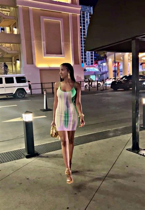 Gabby Effortlessly Chic Outfits Knit Sweater Dress Chic Outfits