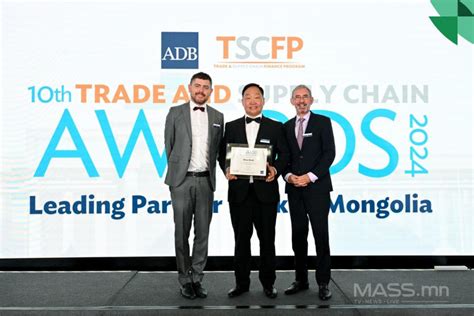 ХААН Банк Азийн хөгжлийн банкнаас хос шагнал хүртлээ