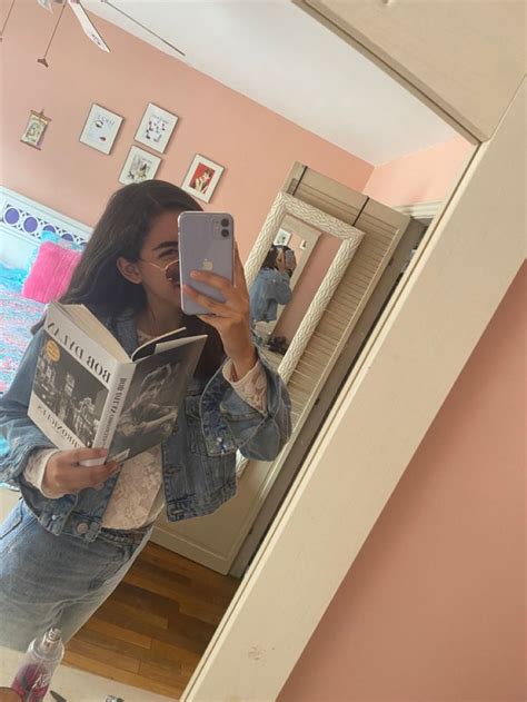 Pin By Fernanda 🤍 🕊 On Mirror Mirror Mirror Selfie Mirror Scenes