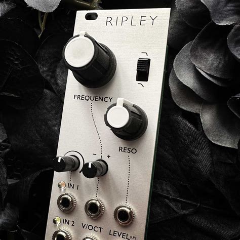 Ripley Mutable Ripples V2 Replica Silver Aluminum Calsynth