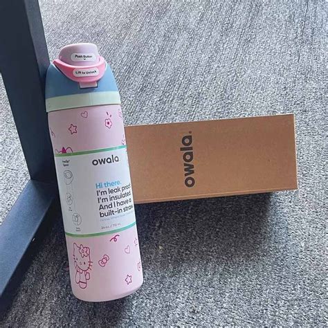 Owala Hello Kitty Inspired Engraved Freesip 32 Oz Water Bottle Shopee