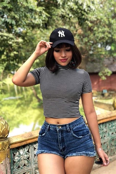 Nang Mwe San Asian Model Fashion Glamour Modeling