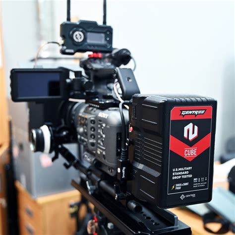 씨엘미디어 요즘 촬영에 기본템인 홀리랜드 무선송수신기 스몰리그 팔로우 포커스 각종리그들 소니