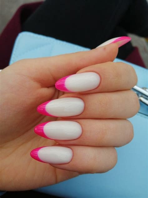 Французький маникюр френч длинные ногти миндаль неоновые ногти розовый маникюр неоновый френч