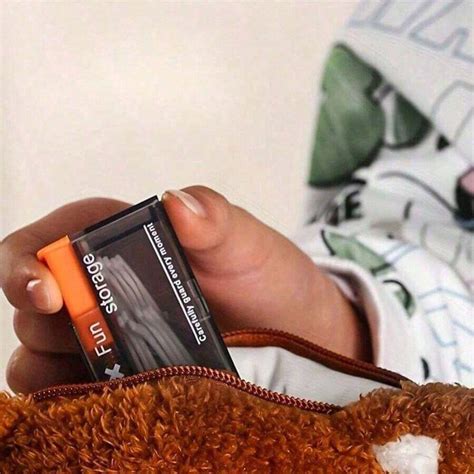 Portable Dental Floss Box Automatic Pop Up Floss Storage Box Press Type Toothpick Box