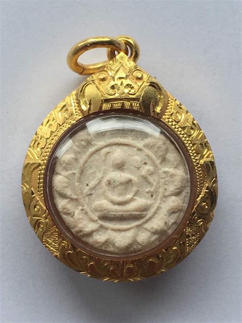 หลวงพ่อทบ วัดชนแดน จ เพชรบูรณ์ ศึกษาก่อนสะสม Cp0654 เปิดครับ พระหลุดจอง พระผงหลวงพ่อทบ