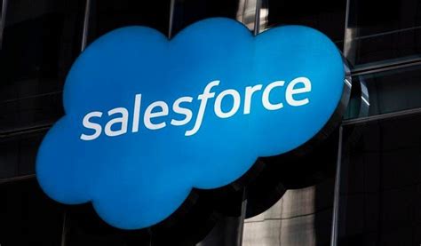 Einsteingpt Powered By Openai Launched By Salesforce Ipin Pakistan