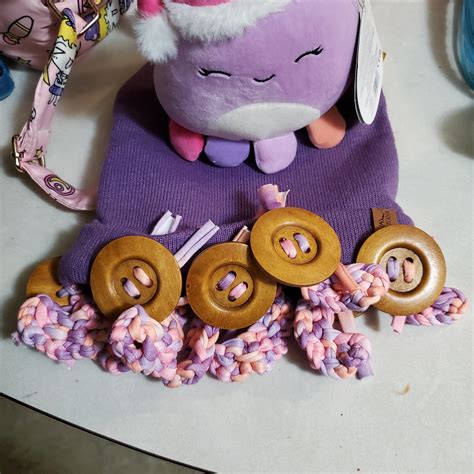 I Made A Beula Hat Because Im Frustrated With The Lack Of Items Surrounding Her And Shes Such