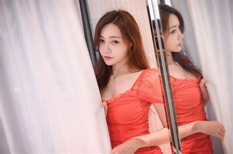 Cutie R Realasians