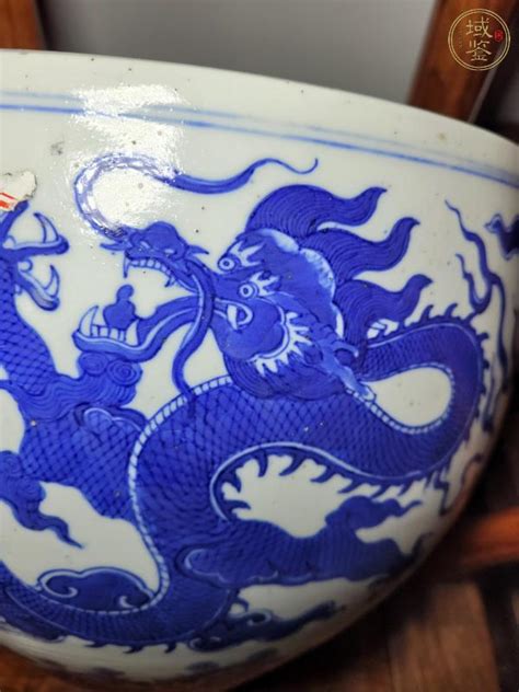 【域鉴古玩】大清乾隆年制款龙纹青花缸鉴定结果大清乾隆年制款龙纹青花缸真假鉴别
