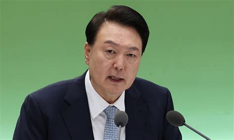 김민기 별세 소식에 尹 순수한 열정으로 세상 더 밝게 만든 분” 김민기 별세 소식에 尹 순수한 열정으로 세상 더 밝게 만든 분”