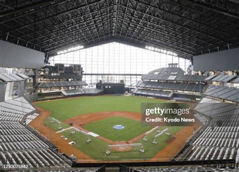 Es Con Field Hokkaido Photos And Premium High Res Pictures Getty Images