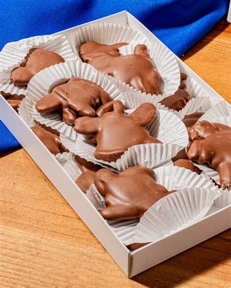 Pre Packaged Snappers ½ Lb Box Hansel And Gretel Candy Kitchen Helen Ga