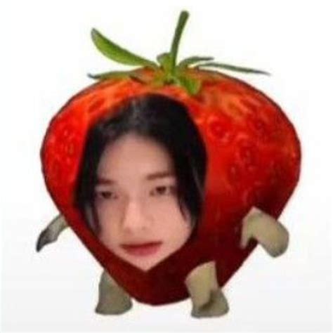 Hyunjin Strawberry Fotos Engraçadas E Fofas Fotos Engraçadas De