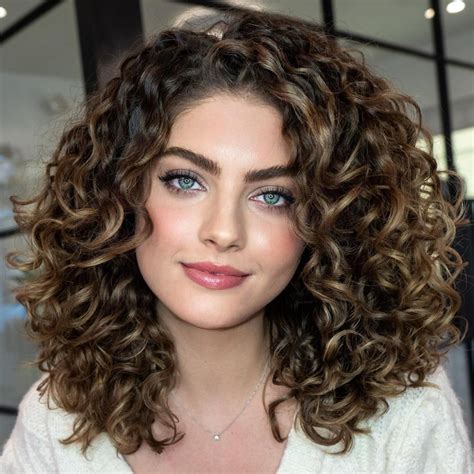 60 Effortless Hairstyles For Naturally Curly Hair That Wow Medium