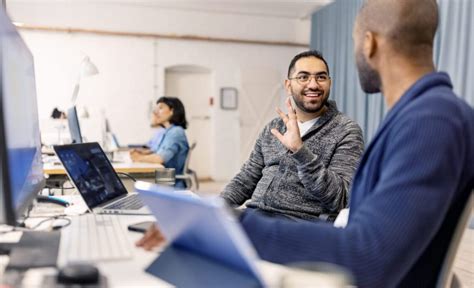 Whats The Difference Between A Software Developer And Software Engineer Vcp Trading