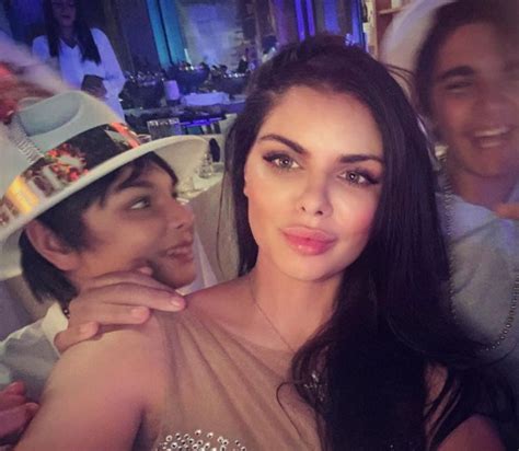 Cum Arată Nepoții Lui Ion Țiriac Ion Țiriac Este Un Mândru Bunic