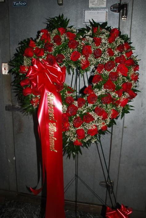 Rose Heart Standing Spray In Westfield Nj Design Contempo