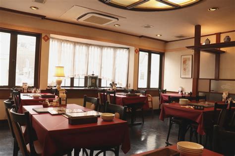 座席 中国料理 華山 尾山台中華料理 食べログ