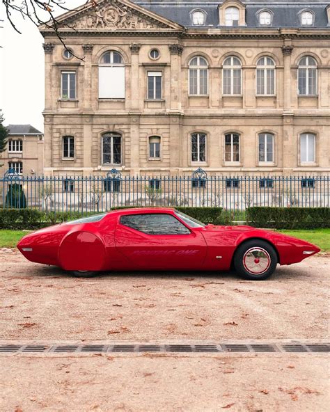 پونتیاک فایربرد وان زیبایی های یک خودرو بسیار خاص دهه هفتادی عکس