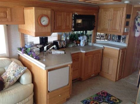 2002 Monaco Dynasty 40 Baroness Photos Details Brochure Floorplan